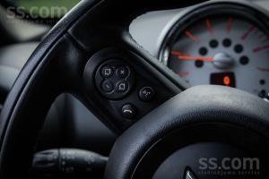 Black MINI Countryman 2011 in Jelgava, with an engine capacity of 1.60 L and mileage of 204 thousand km for 5000 €, photo 13 on AUTOMOTO.COM.LV