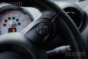 Black MINI Countryman 2011 in Jelgava, with an engine capacity of 1.60 L and mileage of 204 thousand km for 5000 €, photo 14 on AUTOMOTO.COM.LV
