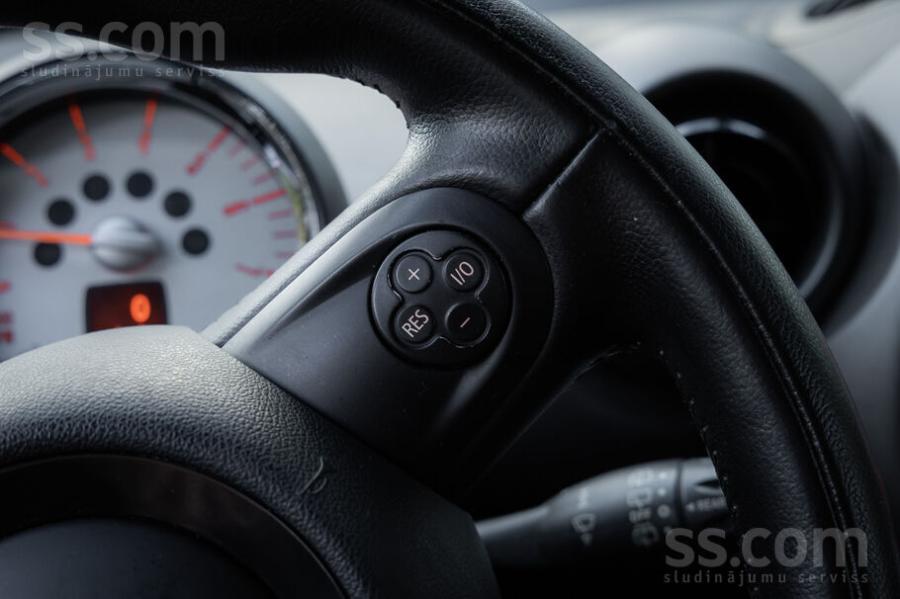 Black MINI Countryman 2011 in Jelgava, with an engine capacity of 1.60 L and mileage of 204 thousand km for 5000 €, photo 14 on AUTOMOTO.COM.LV