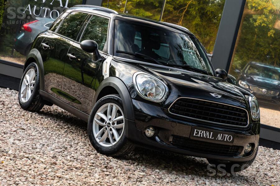 Black MINI Countryman 2011 in Jelgava, with an engine capacity of 1.60 L and mileage of 204 thousand km for 5000 €, photo 18 on AUTOMOTO.COM.LV