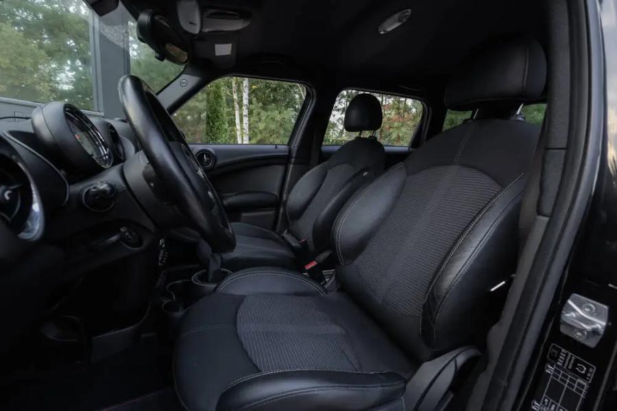 Melns MINI Countryman 2011 Jelgava, ar dzinēja tilpumu 1.60 L un nobraukumu 204 tūkst. km par 5000 €, foto 13 vietnē AUTOMOTO.COM.LV