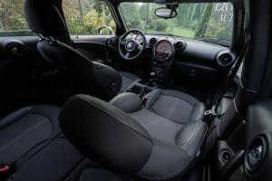Melns MINI Countryman 2011 Jelgava, ar dzinēja tilpumu 1.60 L un nobraukumu 204 tūkst. km par 5000 €, foto 18 vietnē AUTOMOTO.COM.LV
