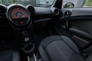 Melns MINI Countryman 2011 Jelgava, ar dzinēja tilpumu 1.60 L un nobraukumu 204 tūkst. km par 5000 €, foto 19 vietnē AUTOMOTO.COM.LV