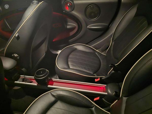 Мини Кантримен 2011 в Клайпеда на AUTOMOTO.COM.LV Черный Мини Кантримен 2011 в Клайпеда, объемом двигателя 1.60 л и пробегом 228 тыс. км за 6200 €, фото 10 на AUTOMOTO.COM.LV