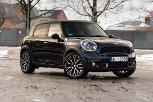 Melns MINI Countryman 2012 Jelgava, ar dzinēja tilpumu 2.00 L un nobraukumu 198 tūkst. km par 9400 €, foto 3 vietnē AUTOMOTO.COM.LV