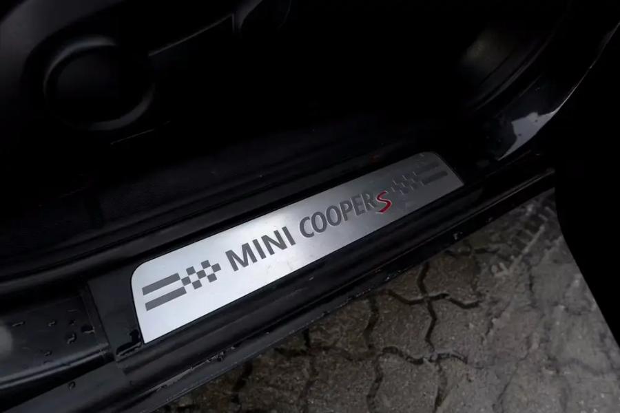 Melns MINI Countryman 2012 Jelgava, ar dzinēja tilpumu 2.00 L un nobraukumu 198 tūkst. km par 9400 €, foto 15 vietnē AUTOMOTO.COM.LV