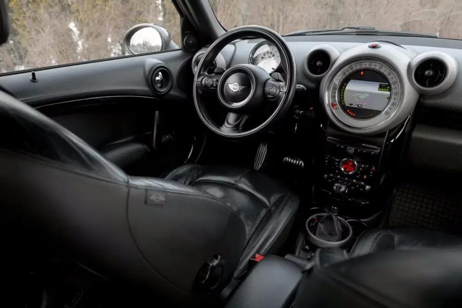 Melns MINI Countryman 2012 Jelgava, ar dzinēja tilpumu 2.00 L un nobraukumu 198 tūkst. km par 9400 €, foto 17 vietnē AUTOMOTO.COM.LV
