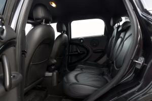 Melns MINI Countryman 2012 Jelgava, ar dzinēja tilpumu 2.00 L un nobraukumu 198 tūkst. km par 9400 €, foto 18 vietnē AUTOMOTO.COM.LV