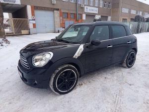 Black MINI Countryman 2013 in Marijampole, with an engine capacity of 2.00 L and mileage of 144 thousand km for 8500 €, photo  on AUTOMOTO.COM.LV