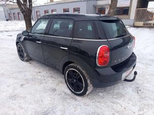 Black MINI Countryman 2013 in Marijampole, with an engine capacity of 2.00 L and mileage of 144 thousand km for 8500 €, photo 8 on AUTOMOTO.COM.LV