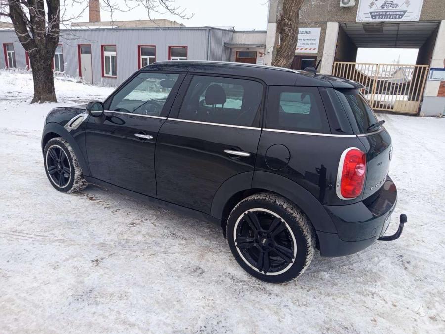 Black MINI Countryman 2013 in Marijampole, with an engine capacity of 2.00 L and mileage of 144 thousand km for 8500 €, photo 9 on AUTOMOTO.COM.LV