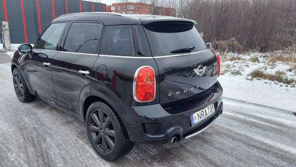 Melns MINI Countryman 2013 Viļņa, ar dzinēja tilpumu 2.00 L un nobraukumu 194 tūkst. km par 7200 €, foto 4 vietnē AUTOMOTO.COM.LV