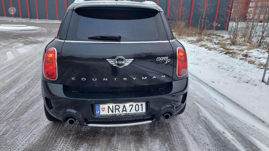 Black MINI Countryman 2013 in Vilnius, with an engine capacity of 2.00 L and mileage of 194 thousand km for 7200 €, photo 5 on AUTOMOTO.COM.LV