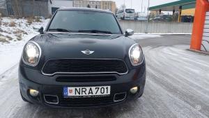 Black MINI Countryman 2013 in Vilnius, with an engine capacity of 2.00 L and mileage of 194 thousand km for 7200 €, photo 6 on AUTOMOTO.COM.LV