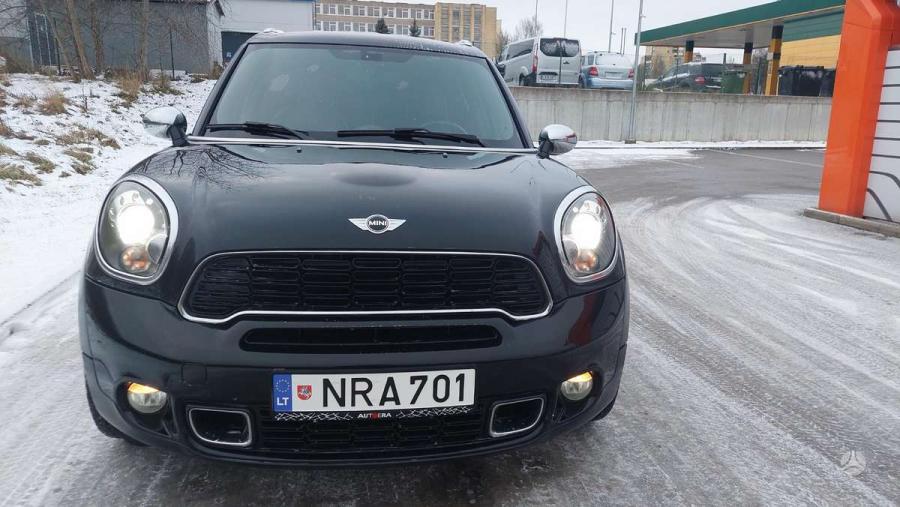 Black MINI Countryman 2013 in Vilnius, with an engine capacity of 2.00 L and mileage of 194 thousand km for 7200 €, photo 6 on AUTOMOTO.COM.LV