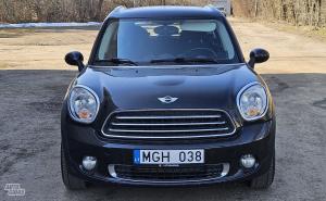 Black MINI Countryman 2013 in Kaunas, with an engine capacity of 1.60 L and mileage of 206 thousand km for 4450 €, photo 3 on AUTOMOTO.COM.LV