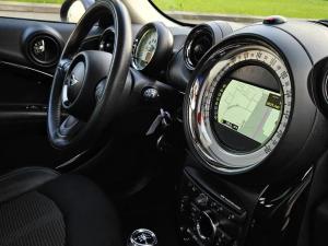 Melns MINI Countryman 2013 Jēkabpils, ar dzinēja tilpumu 1.60 L un nobraukumu 275 tūkst. km par 6690 €, foto 25 vietnē AUTOMOTO.COM.LV