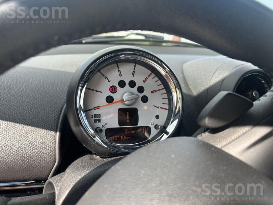 Black MINI Countryman 2013 in Daugavpils, with an engine capacity of 2.00 L and mileage of 134 thousand km for 10000 €, photo 7 on AUTOMOTO.COM.LV