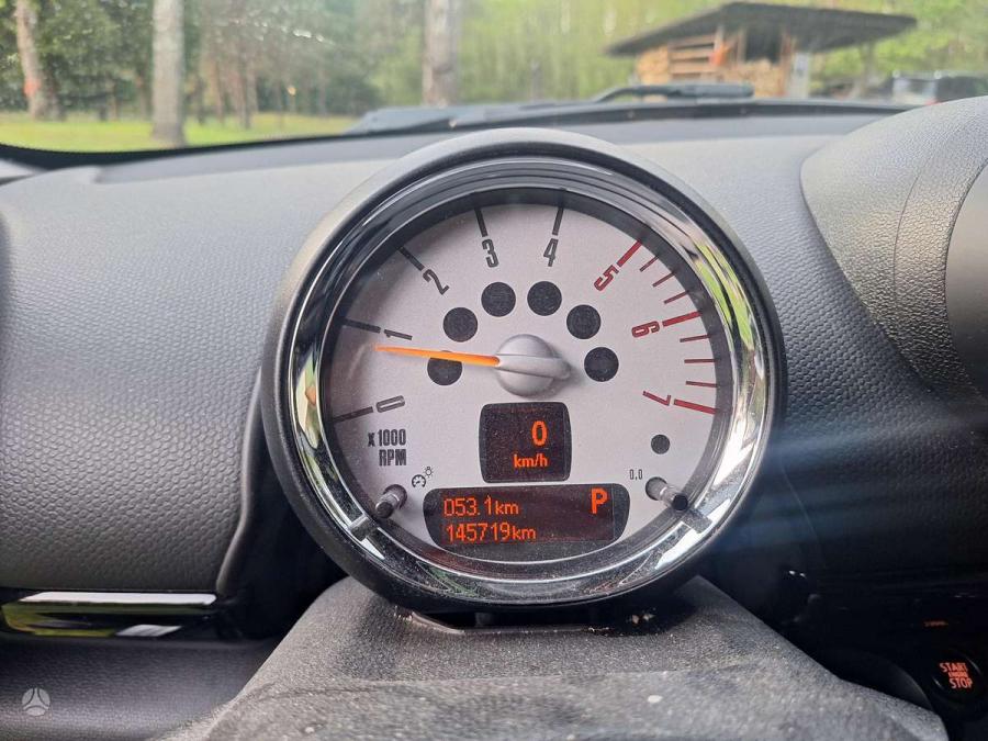 Melns MINI Countryman 2013 Marijampole, ar dzinēja tilpumu 2.00 L un nobraukumu 145 tūkst. km par 7500 €, foto 22 vietnē AUTOMOTO.COM.LV