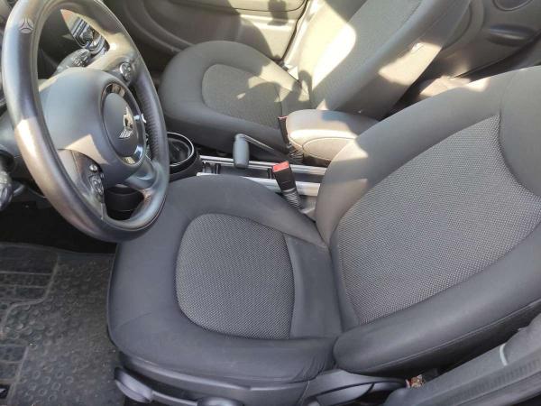 Black MINI Countryman 2014 in Ukmerge, with an engine capacity of 1.60 L and mileage of 200 thousand km for 2350 €, photo 9 on AUTOMOTO.COM.LV