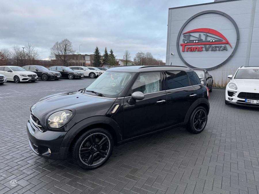 Black MINI Countryman 2015 in Telschi, with an engine capacity of 2.00 L and mileage of 110 thousand km for 8200 €, photo 3 on AUTOMOTO.COM.LV