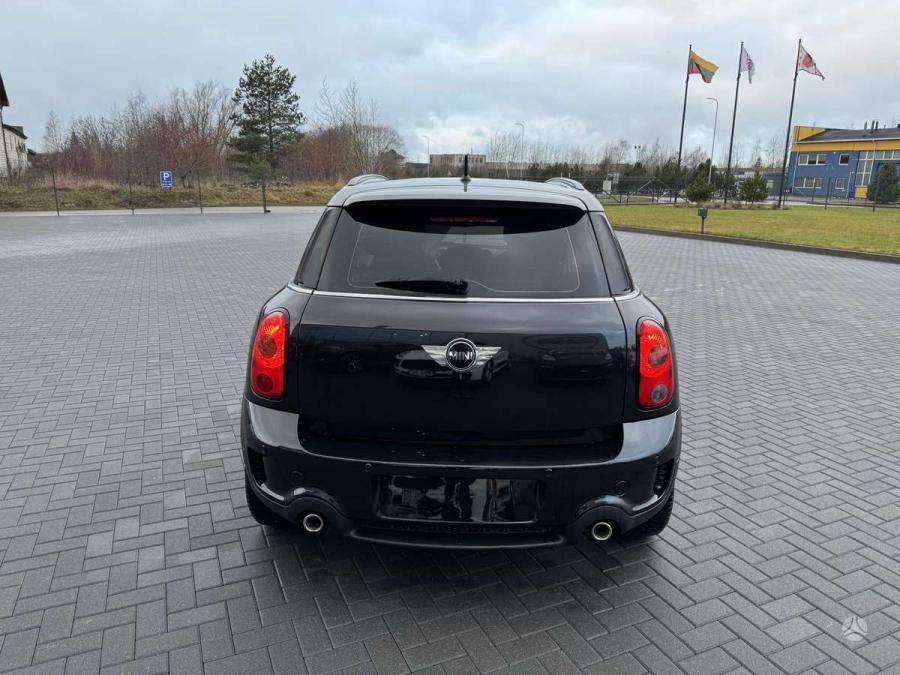 Black MINI Countryman 2015 in Telschi, with an engine capacity of 2.00 L and mileage of 110 thousand km for 8200 €, photo 6 on AUTOMOTO.COM.LV