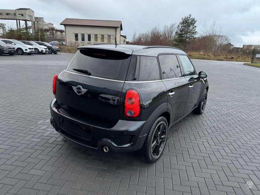Black MINI Countryman 2015 in Telschi, with an engine capacity of 2.00 L and mileage of 110 thousand km for 8200 €, photo 7 on AUTOMOTO.COM.LV