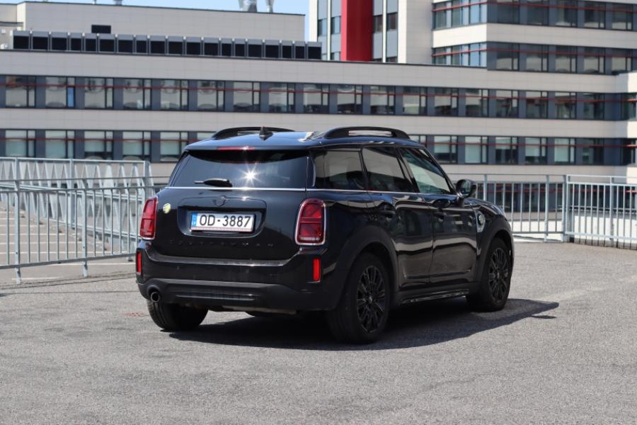 Melns MINI Countryman 2020 Rīga, ar dzinēja tilpumu 1.50 L un nobraukumu 45 tūkst. km par 19980 €, foto 3 vietnē AUTOMOTO.COM.LV
