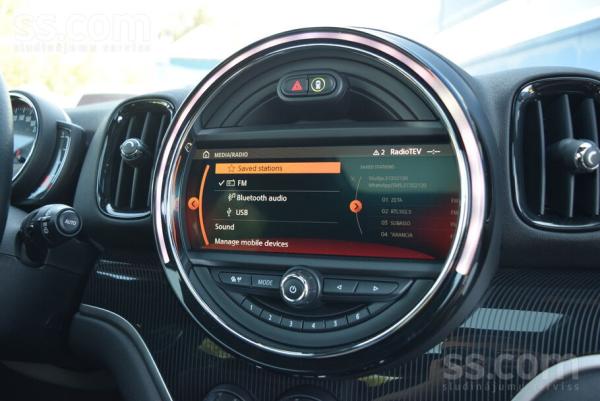 Black MINI Countryman 2020 in Riga, with an engine capacity of 2.00 L and mileage of 39 thousand km for 24500 €, photo 7 on AUTOMOTO.COM.LV