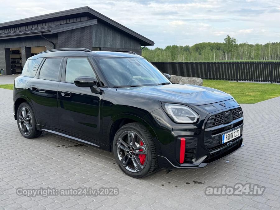 Melns MINI Countryman 2024 Veru, ar dzinēja tilpumu 2.00 L un nobraukumu 13 tūkst. km par 42900 €, foto 3 vietnē AUTOMOTO.COM.LV