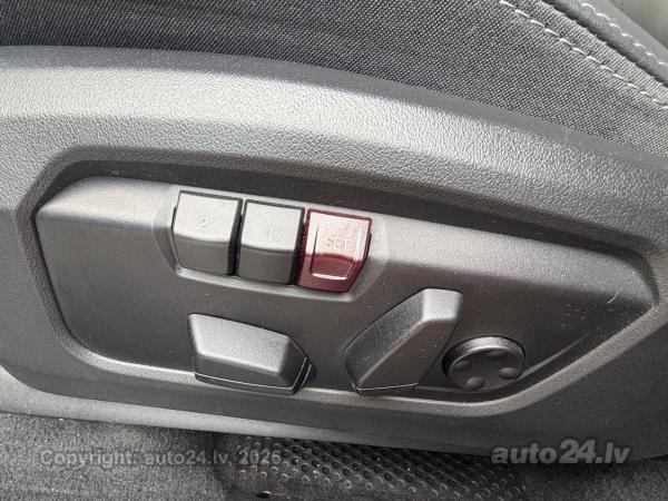 Melns MINI Countryman 2024 Veru, ar dzinēja tilpumu 2.00 L un nobraukumu 13 tūkst. km par 42900 €, foto 9 vietnē AUTOMOTO.COM.LV