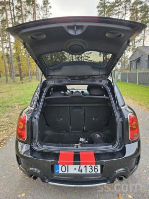 Black MINI Countryman 2011 in Riga, with an engine capacity of 1.60 L and mileage of 152 thousand km for 5950 €, photo 15 on AUTOMOTO.COM.LV