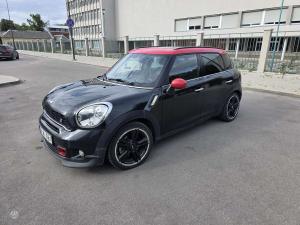 Black MINI Countryman 2011 in Kaunas, with an engine capacity of 2.00 L and mileage of 223 thousand km for 4500 €, photo 3 on AUTOMOTO.COM.LV
