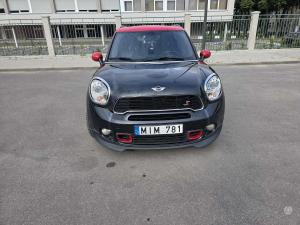 Black MINI Countryman 2011 in Kaunas, with an engine capacity of 2.00 L and mileage of 223 thousand km for 4500 €, photo 4 on AUTOMOTO.COM.LV