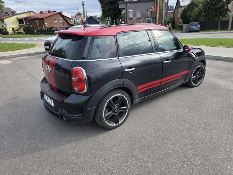 Black MINI Countryman 2011 in Kaunas, with an engine capacity of 2.00 L and mileage of 223 thousand km for 4500 €, photo 8 on AUTOMOTO.COM.LV