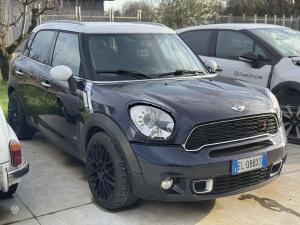 Melns MINI Countryman 2012 Telšiai, ar dzinēja tilpumu 2.00 L un nobraukumu 26 tūkst. km par 3500 €, foto 2 vietnē AUTOMOTO.COM.LV