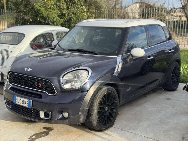 Melns MINI Countryman 2012 Telšiai, ar dzinēja tilpumu 2.00 L un nobraukumu 26 tūkst. km par 3500 €, foto 3 vietnē AUTOMOTO.COM.LV
