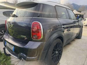 Melns MINI Countryman 2012 Telšiai, ar dzinēja tilpumu 2.00 L un nobraukumu 26 tūkst. km par 3500 €, foto 5 vietnē AUTOMOTO.COM.LV