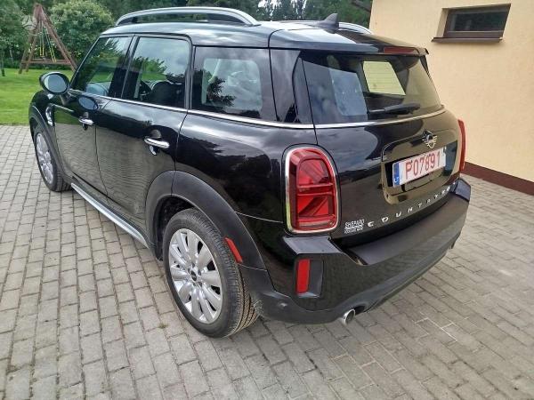 Black MINI Countryman 2021 in Plunge, with an engine capacity of 2.00 L and mileage of 82 thousand km for 17400 €, photo 6 on AUTOMOTO.COM.LV
