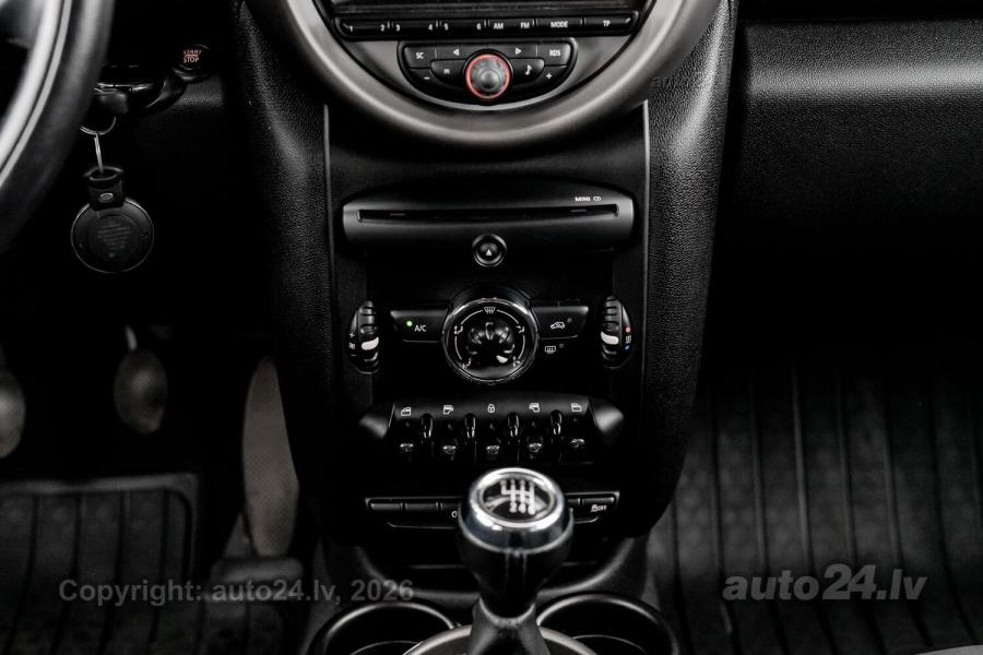 Melns MINI Countryman 2012 Pērnava, ar dzinēja tilpumu 1.60 L un nobraukumu 156 tūkst. km par 7900 €, foto 14 vietnē AUTOMOTO.COM.LV