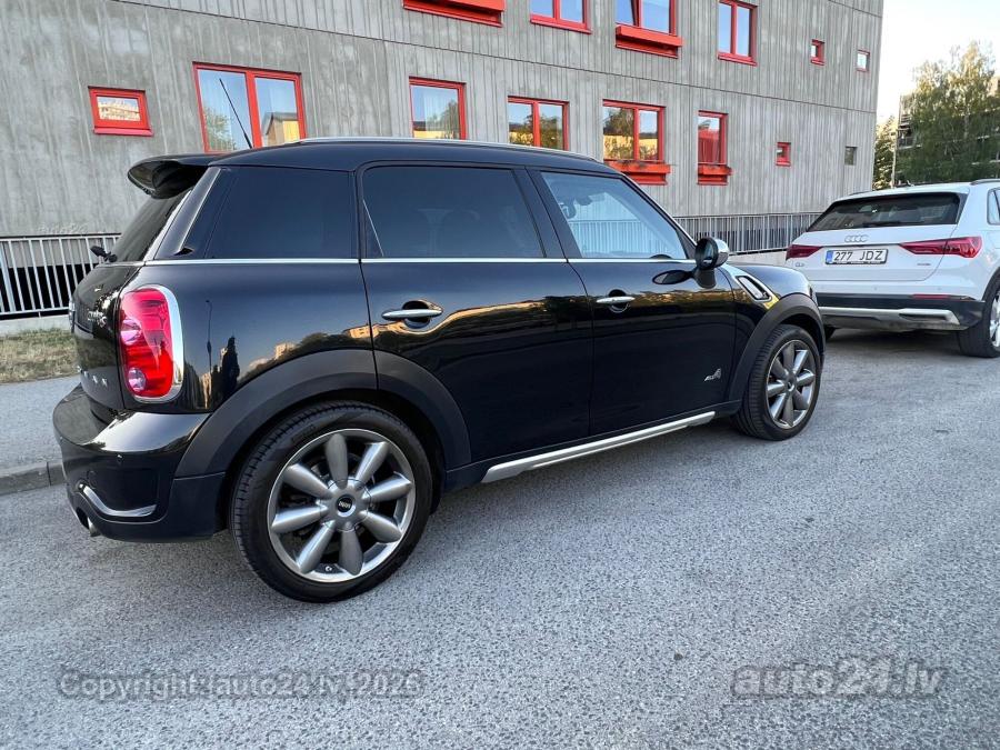 Black MINI Countryman 2014 in Tallinn, with an engine capacity of 1.60 L and mileage of 117 thousand km for 13900 €, photo 3 on AUTOMOTO.COM.LV