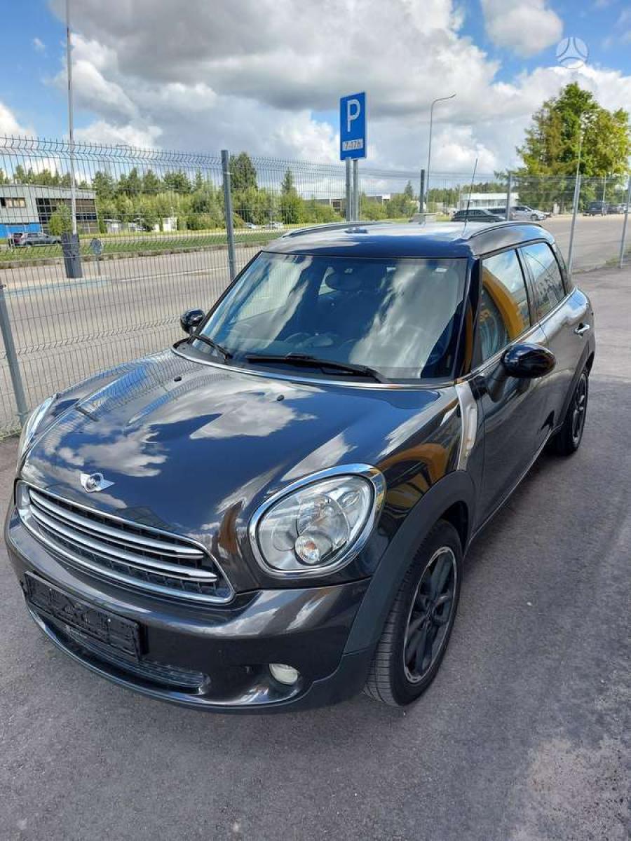 Black MINI Countryman 2014 in Panevezys, with an engine capacity of 2.00 L and mileage of 132 thousand km for 5400 €, photo 1 on AUTOMOTO.COM.LV