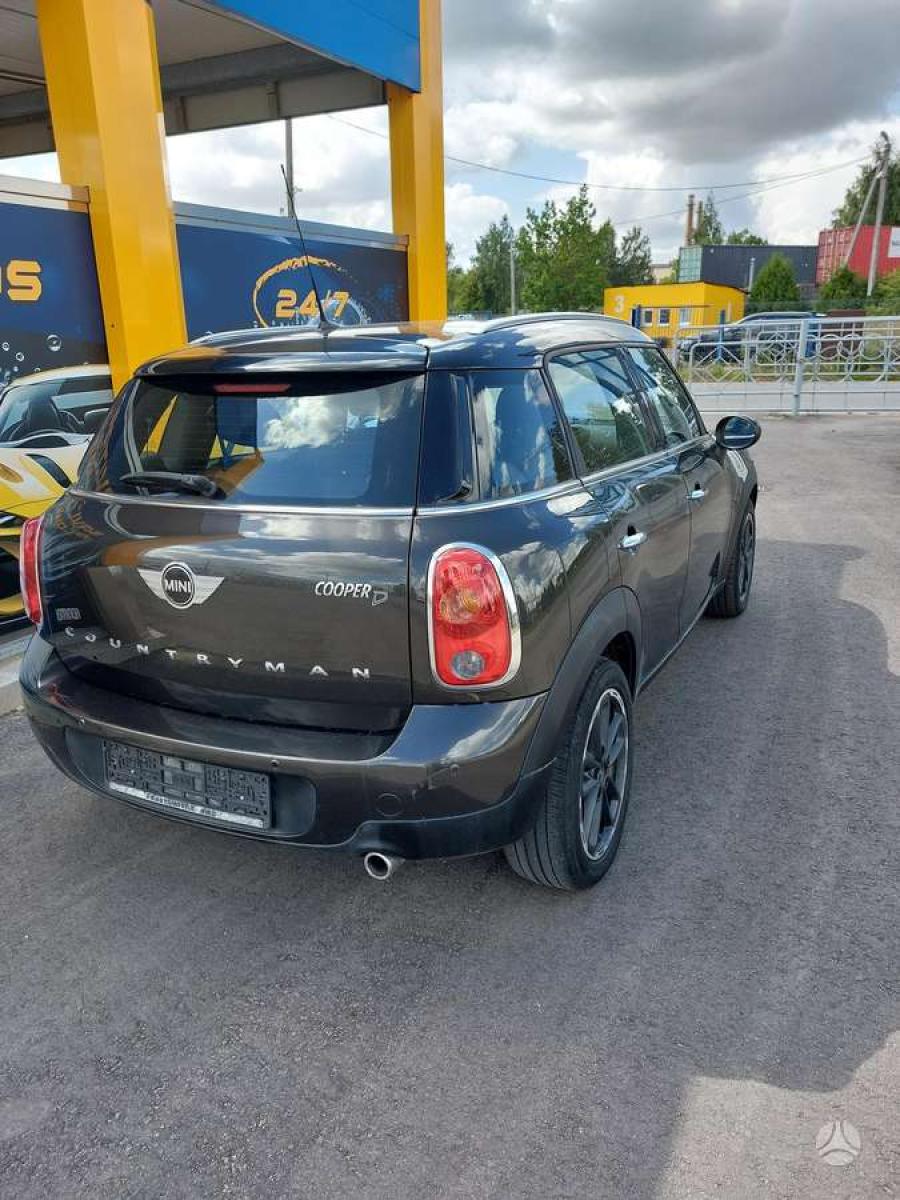 Black MINI Countryman 2014 in Panevezys, with an engine capacity of 2.00 L and mileage of 132 thousand km for 5400 €, photo 5 on AUTOMOTO.COM.LV