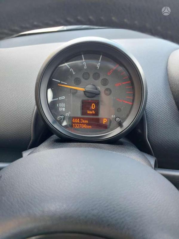 Black MINI Countryman 2014 in Panevezys, with an engine capacity of 2.00 L and mileage of 132 thousand km for 5400 €, photo 6 on AUTOMOTO.COM.LV