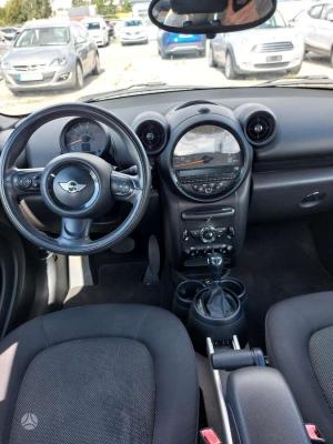 Black MINI Countryman 2014 in Panevezys, with an engine capacity of 2.00 L and mileage of 132 thousand km for 5400 €, photo 8 on AUTOMOTO.COM.LV