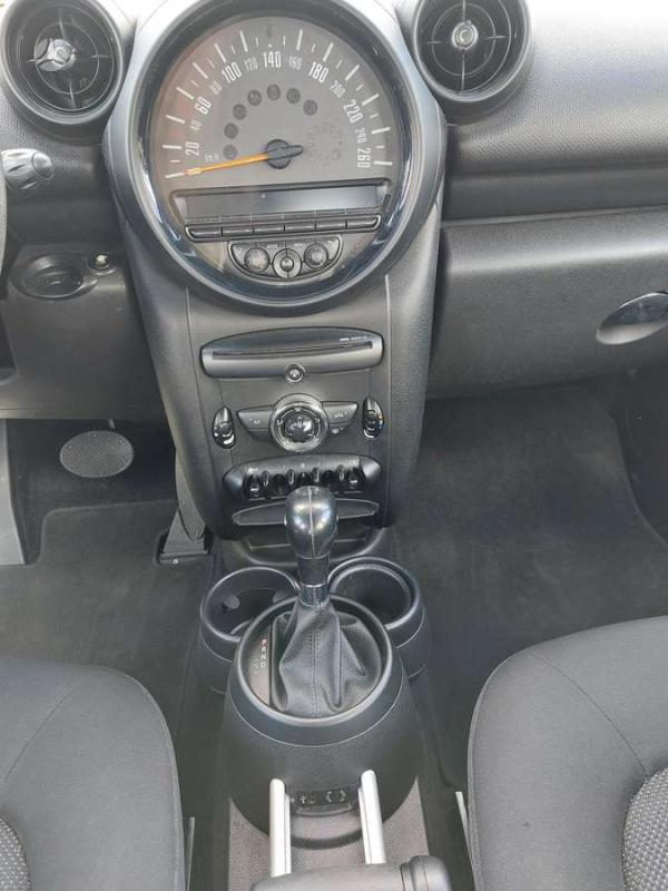 Black MINI Countryman 2014 in Panevezys, with an engine capacity of 2.00 L and mileage of 132 thousand km for 5400 €, photo 8 on AUTOMOTO.COM.LV