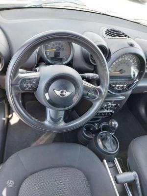 Black MINI Countryman 2014 in Panevezys, with an engine capacity of 2.00 L and mileage of 132 thousand km for 5400 €, photo 10 on AUTOMOTO.COM.LV