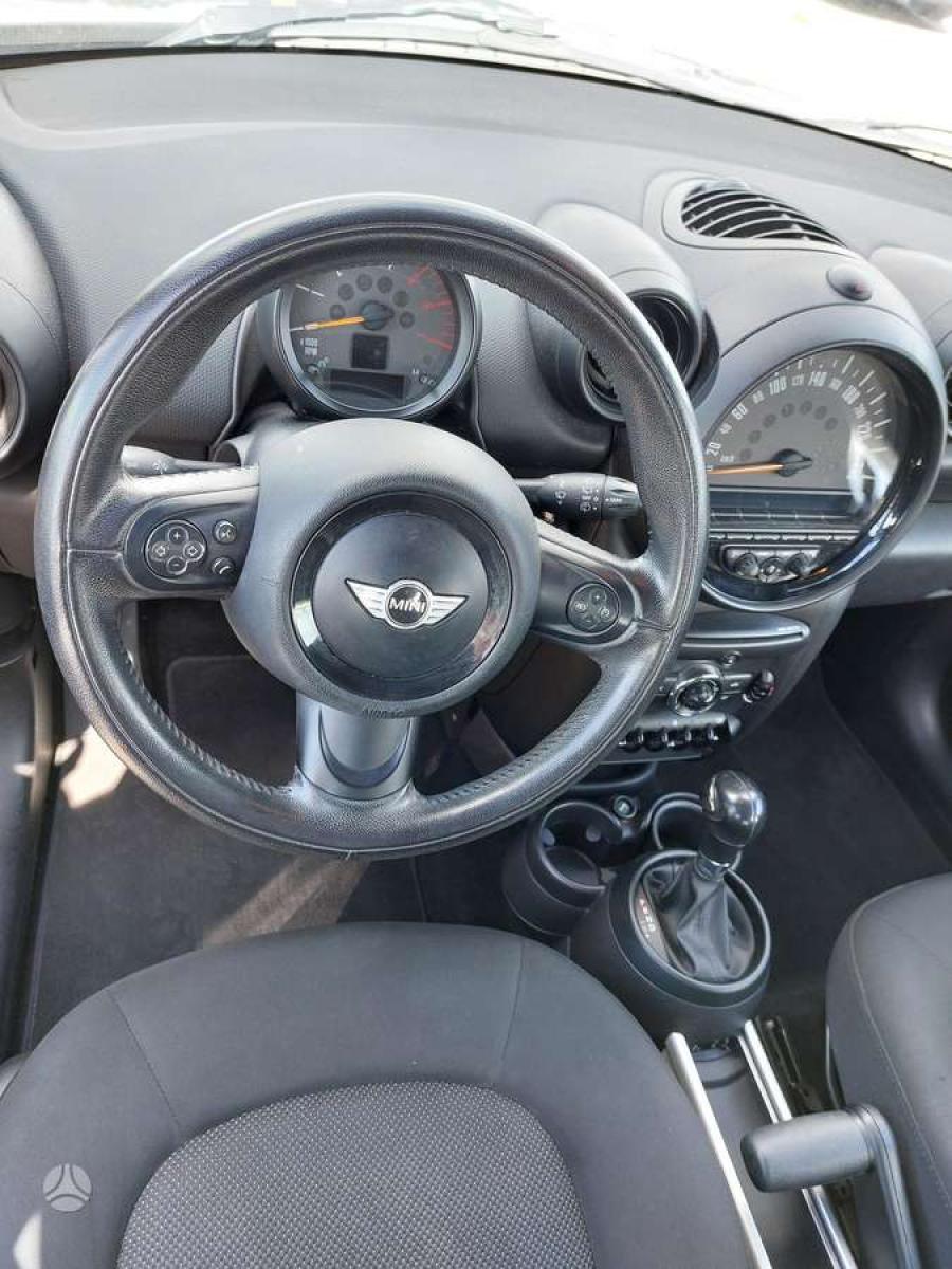 Black MINI Countryman 2014 in Panevezys, with an engine capacity of 2.00 L and mileage of 132 thousand km for 5400 €, photo 10 on AUTOMOTO.COM.LV