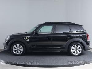 Black MINI Countryman 2021 in Tallinn, with an engine capacity of 1.50 L and mileage of 33 thousand km for 31900 €, photo 6 on AUTOMOTO.COM.LV