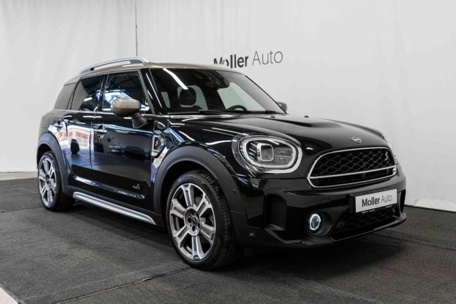 Black MINI Countryman 2023 in Tallinn, with an engine capacity of 2.00 L and mileage of 51 thousand km for 25900 €, photo 5 on AUTOMOTO.COM.LV